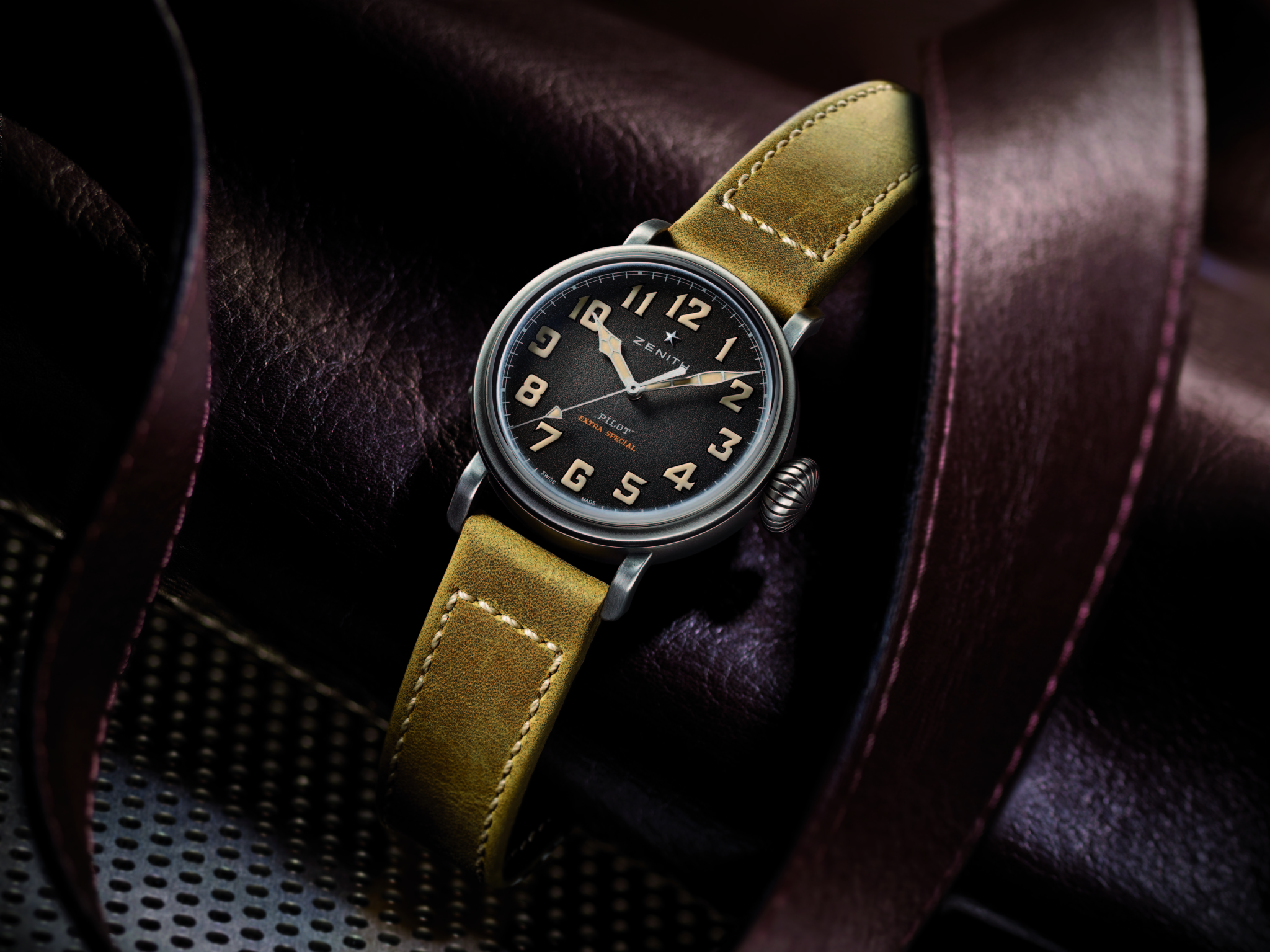 Zenith produces classic pilot watch in commercial 40mm case size