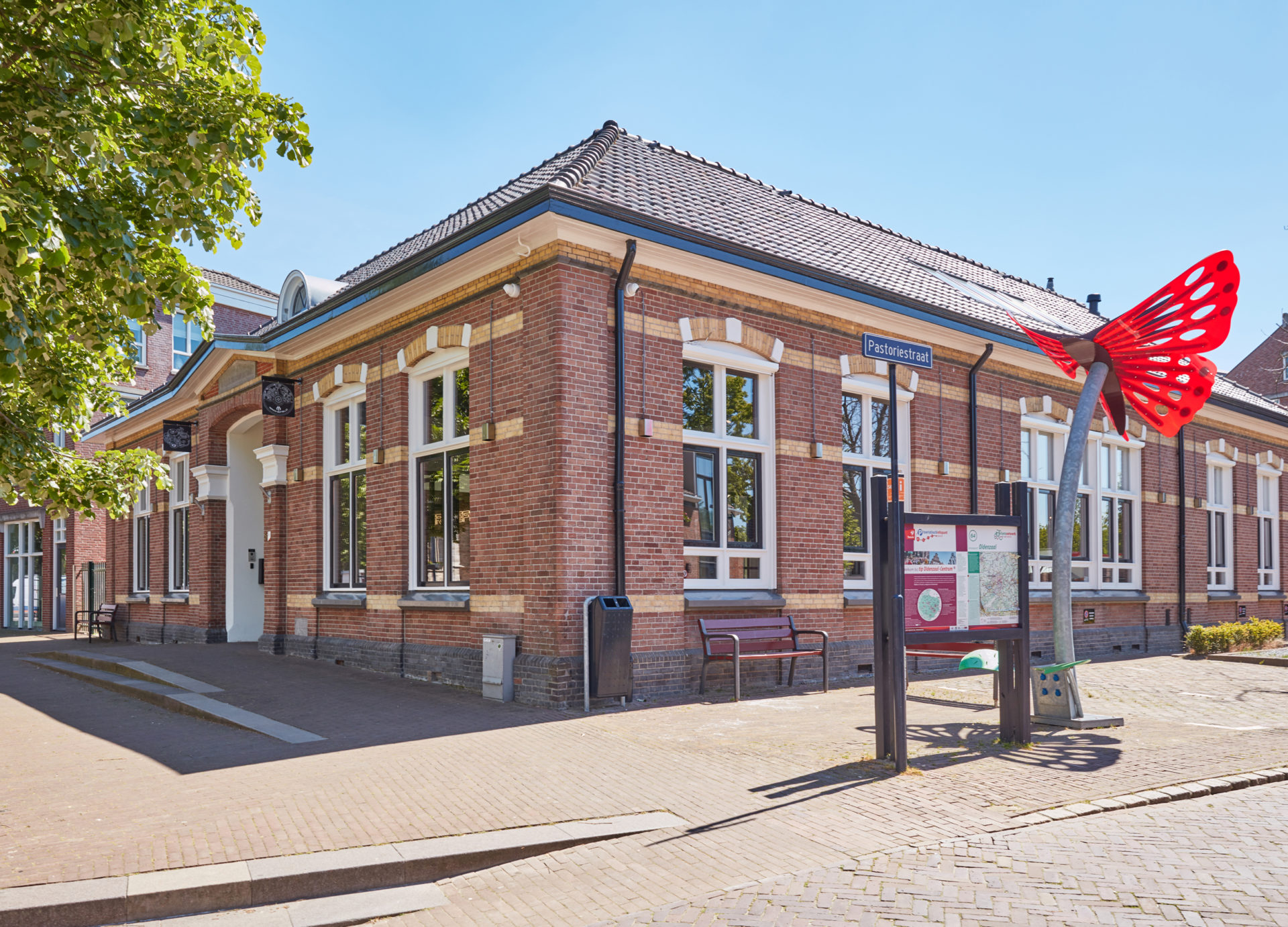 Take A Tour Of Grönefeld's New Netherlands Manufacture