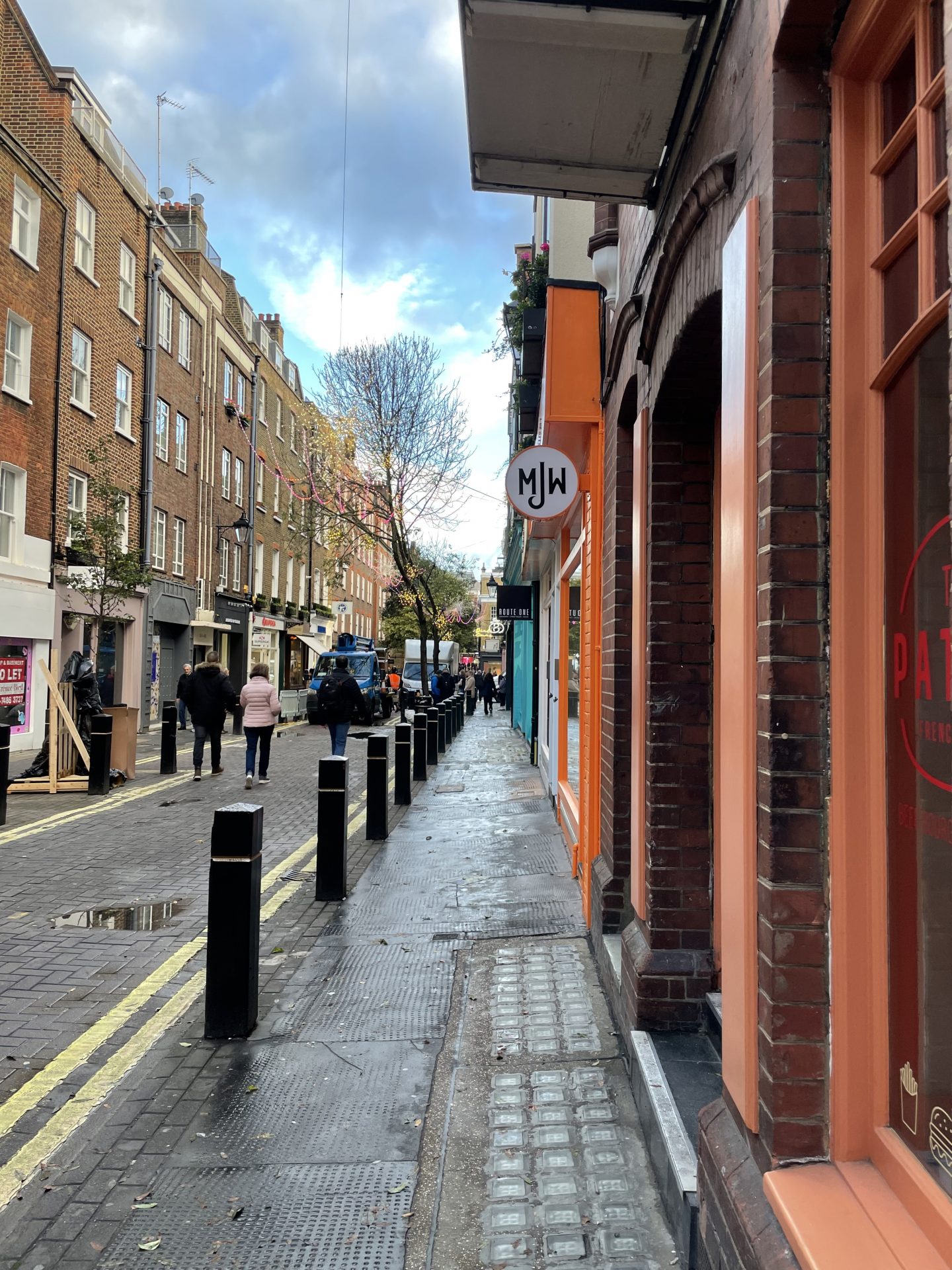 FIRST LOOK: Mr Jones Watches Creates Immersive Experience With New ...