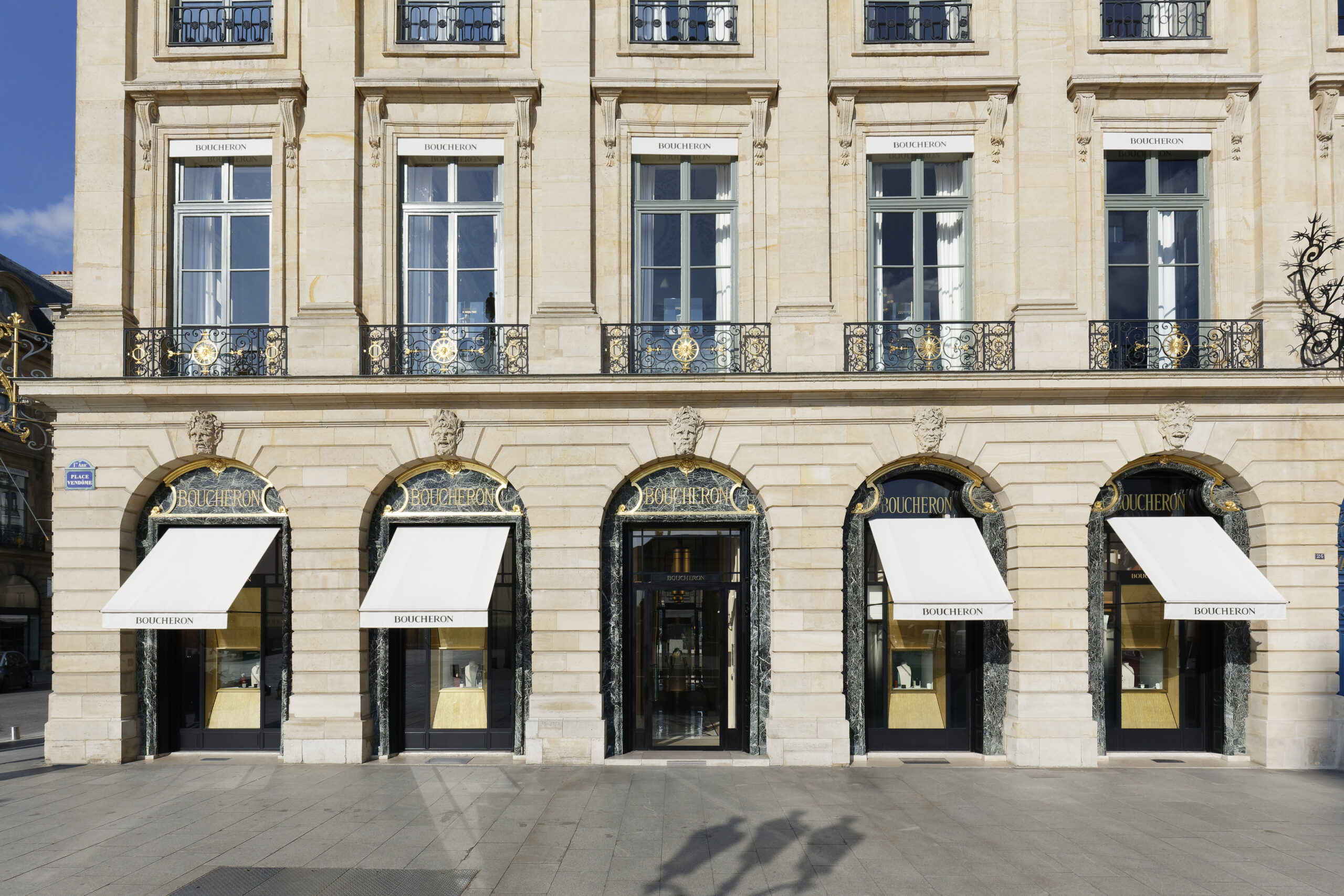 GREATEST SHOWROOMS: Boucheron, Paris, France