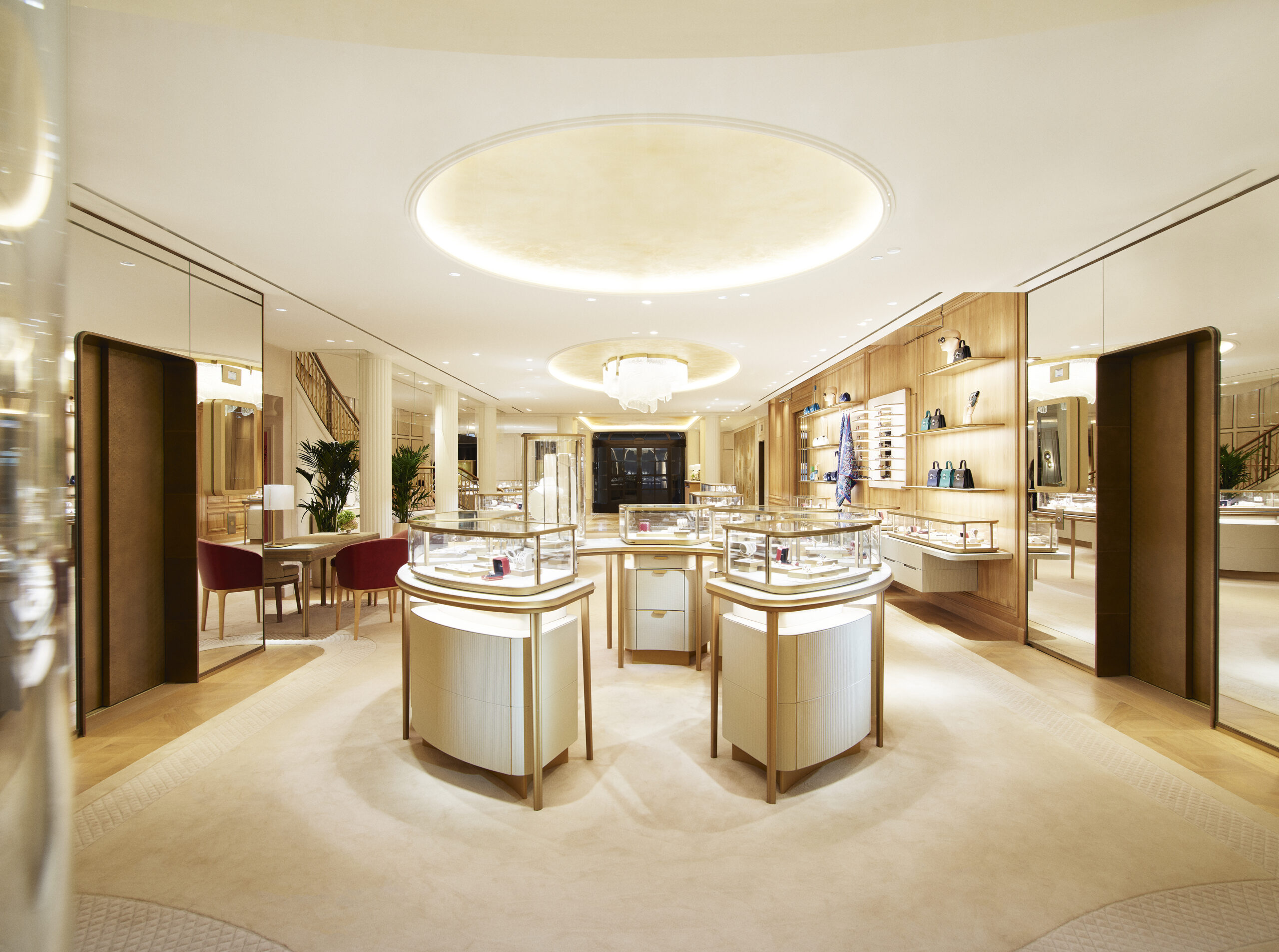 GREATEST SHOWROOMS: Cartier, Paris, France